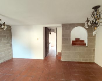 Casa La Luz: Stunning 4-Bedroom Home Near Centro & Amenities