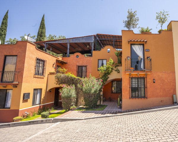 Casa Esther - Encantador alquiler de condominio con terraza en la azotea