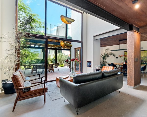 Emilia House: Luxury Modern Home in Las Ventanas Golf Community