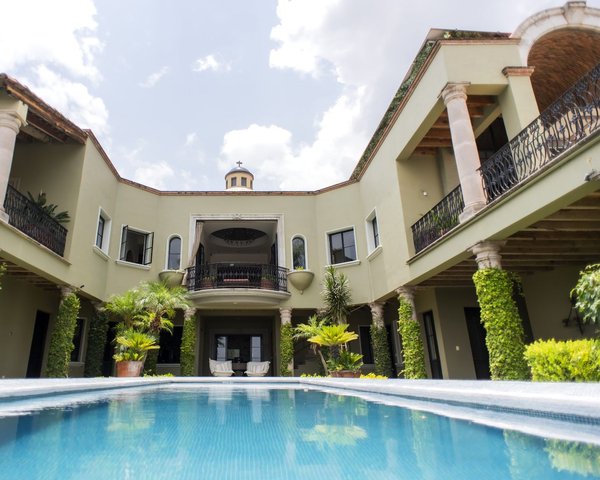 Casa Vista Serena: Luxury Spanish Colonial Home in San Miguel de Allende