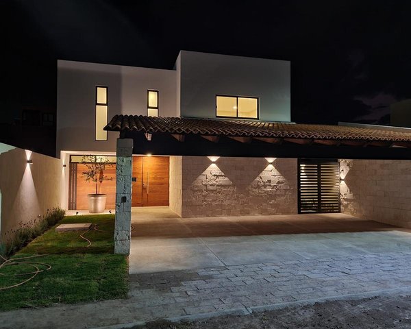 Casa Zenara: Modern Mexican Design Home in San Miguel de Allende