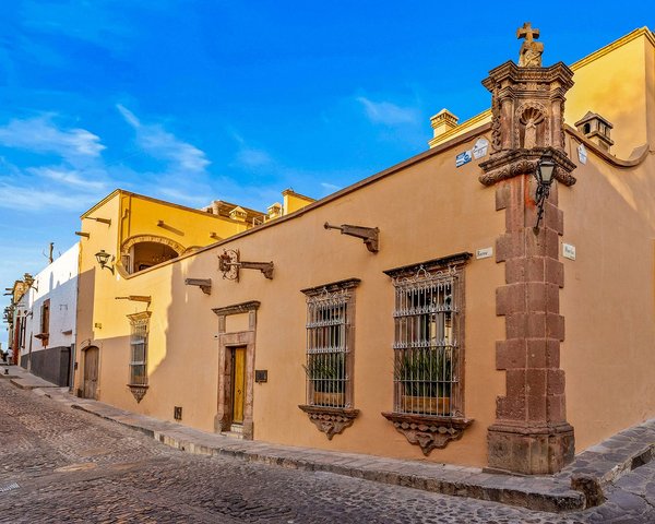Elegant 5 Bed Historic Home in San Miguel de Allende - For Sale